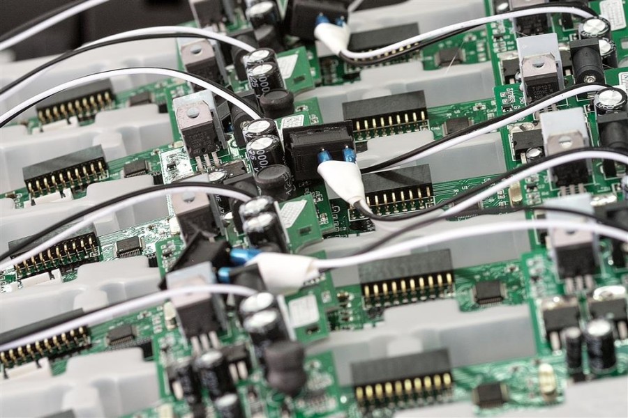 What is the tap depth for blind holes? – HDI PCB